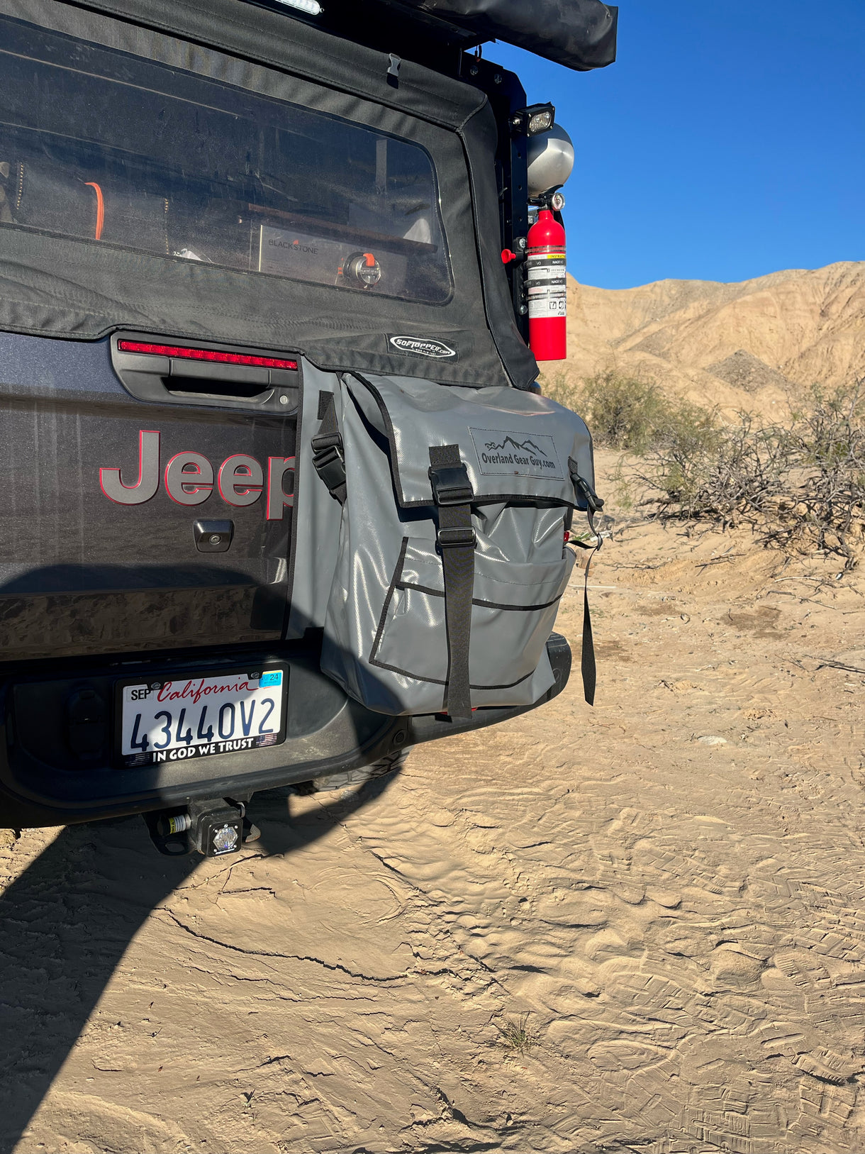 Tailgate Trash Bag Gladiator - Tacoma - Ram - Rivian -QuarterMaster ...