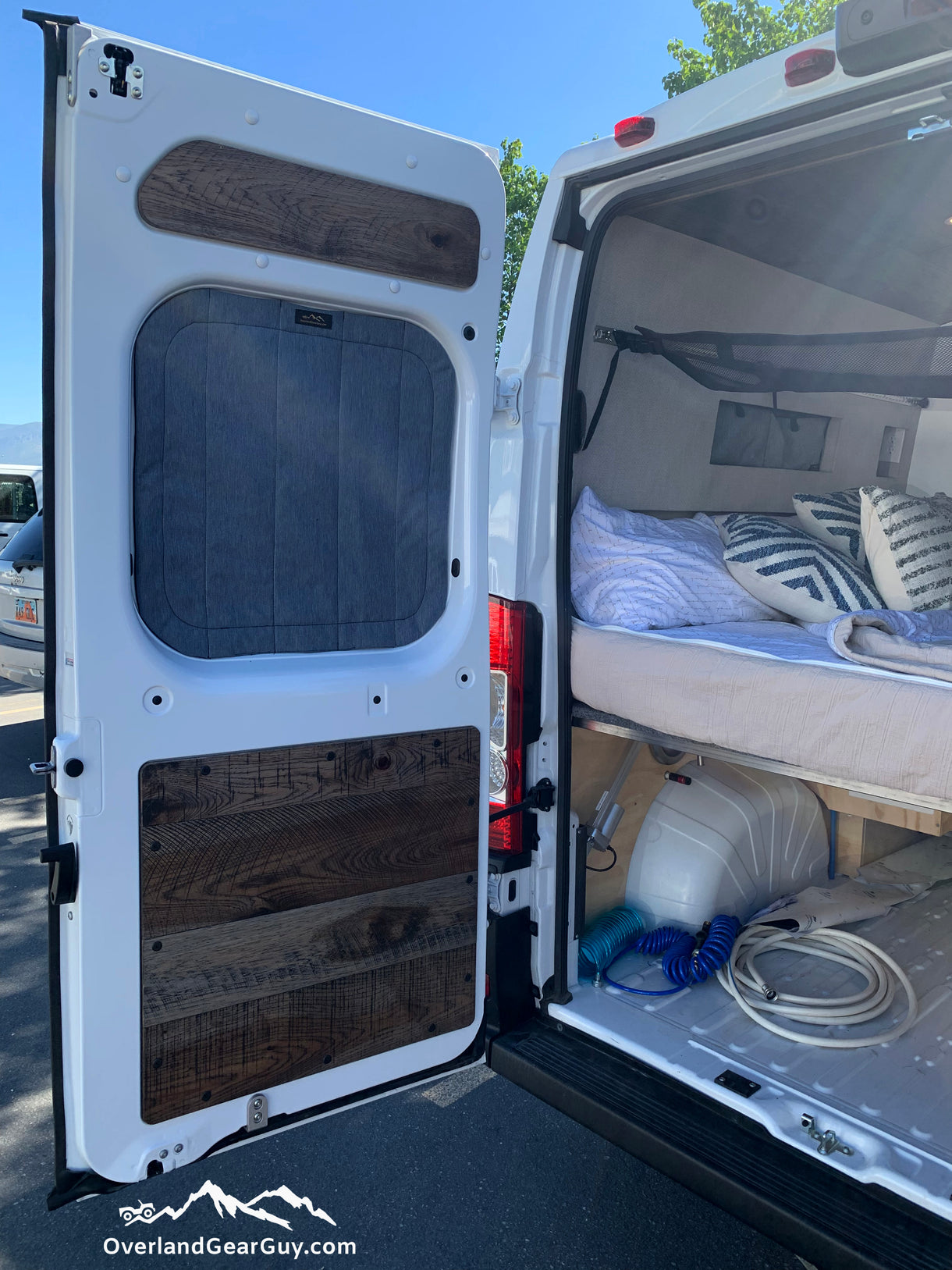 Deluxe Insulated Magnetic Rear Door Window Covers - Promaster ...